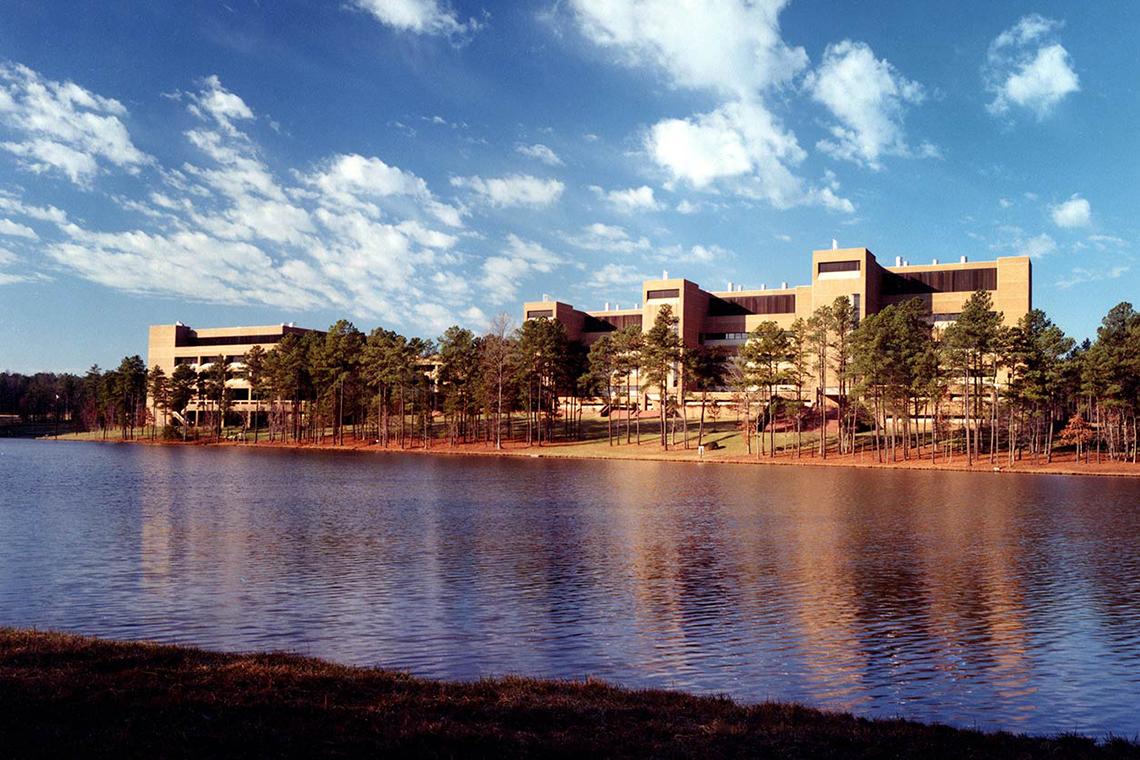 New Virtual Guide for Discovery Lake on NIEHS Campus | NIH Record