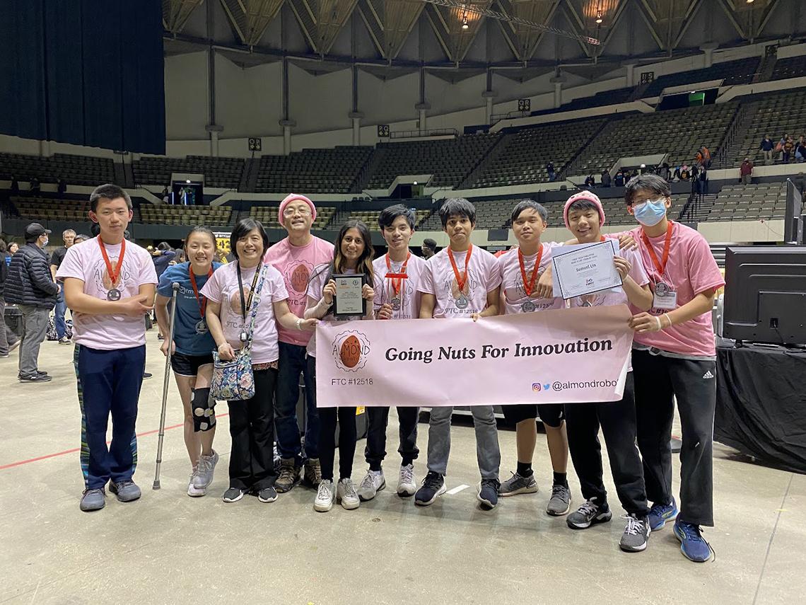 NIAID’s Lin Leads Robotics Team as FIRST Coach | NIH Record