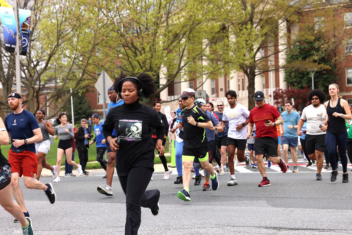 NIMHD Hosts Walk/Run/Roll 5K for Minority Health Month | NIH Record