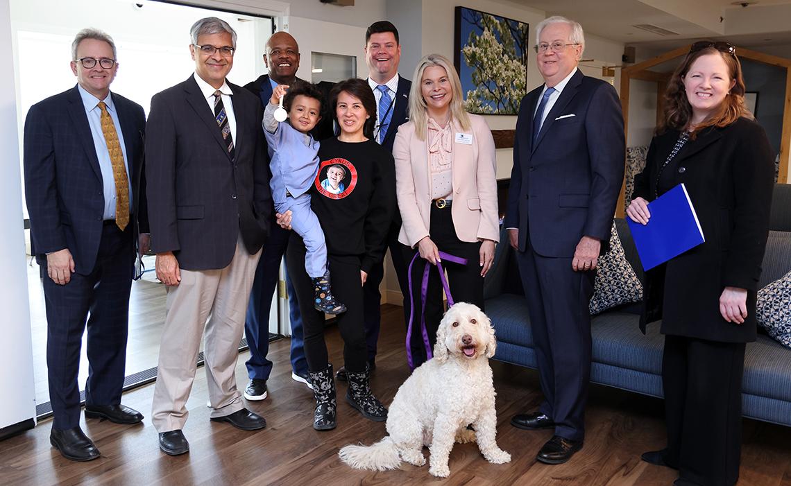 Bhattacharya Tours NIH’s Bethesda Campus | NIH Record