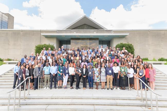 Fogarty Welcomes International Fellows | NIH Record