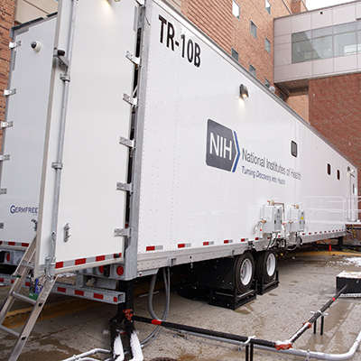 Temporary Manufacturing Facility Parked at CRC | NIH Record