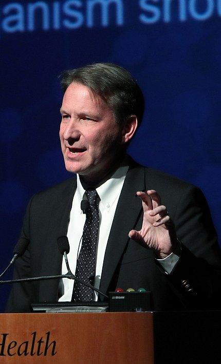 Senescent Cells Block Cancer, Contribute to Aging | NIH Record